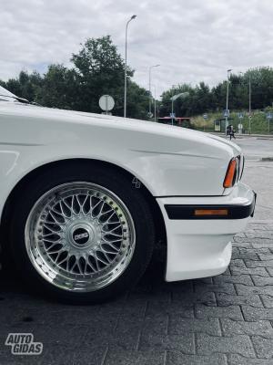 BMW 540 1995 Viļņa, ar dzinēja tilpumu 4.00 L un nobraukumu 185 tūkst. km par 15500 €, foto  vietnē AUTOMOTO.COM.LV