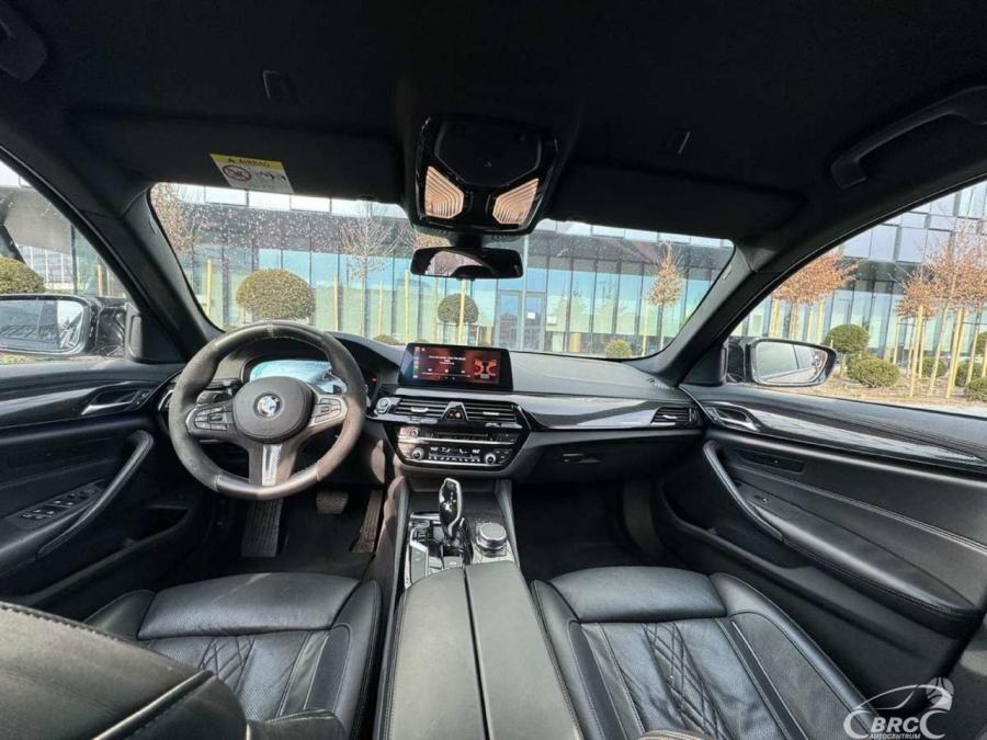 BMW 540 2018 in Vilnius, with an engine capacity of 3.00 L and mileage of 132 thousand km for 28900 €, photo 3 on AUTOMOTO.COM.LV