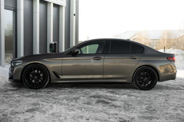 BMW 540 2019 in Vilnius, with an engine capacity of 3.00 L and mileage of 85 thousand km for 33990 €, photo 3 on AUTOMOTO.COM.LV