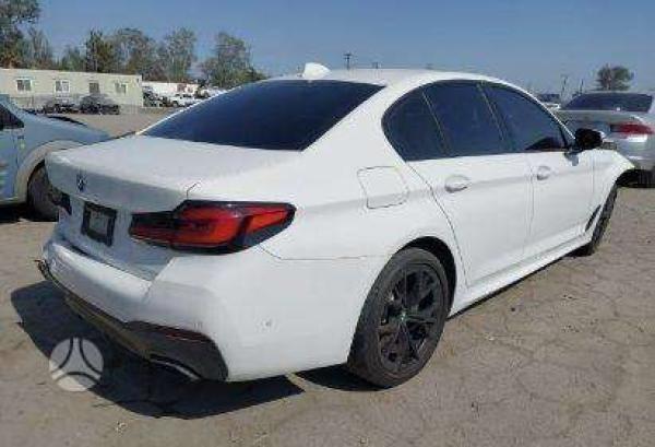 BMW 540 2019 Kauņa, ar dzinēja tilpumu 3.00 L un nobraukumu 34 tūkst. km par 16000 €, foto 3 vietnē AUTOMOTO.COM.LV