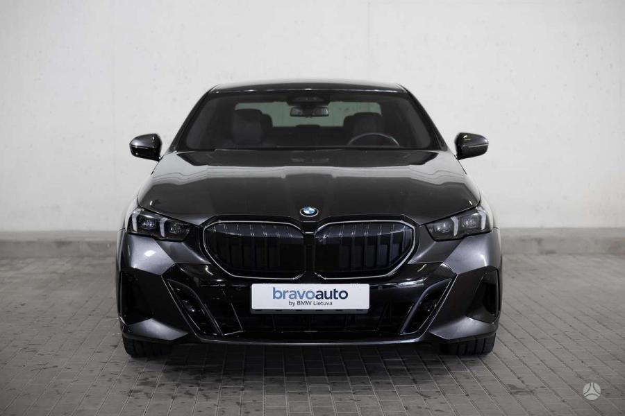 BMW 540 2025 Viļņa, ar dzinēja tilpumu 3.00 L un nobraukumu 64 tūkst. km par 65771 €, foto 3 vietnē AUTOMOTO.COM.LV
