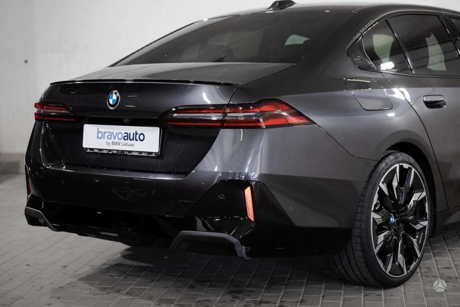 BMW 540 2025 Viļņa, ar dzinēja tilpumu 3.00 L un nobraukumu 64 tūkst. km par 65771 €, foto 11 vietnē AUTOMOTO.COM.LV