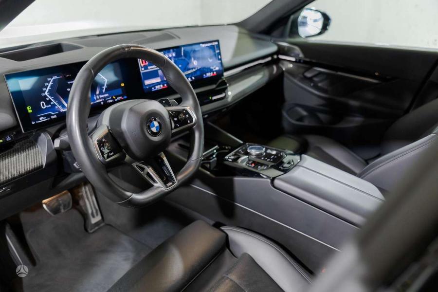 BMW 540 2025 Viļņa, ar dzinēja tilpumu 3.00 L un nobraukumu 64 tūkst. km par 65771 €, foto 13 vietnē AUTOMOTO.COM.LV