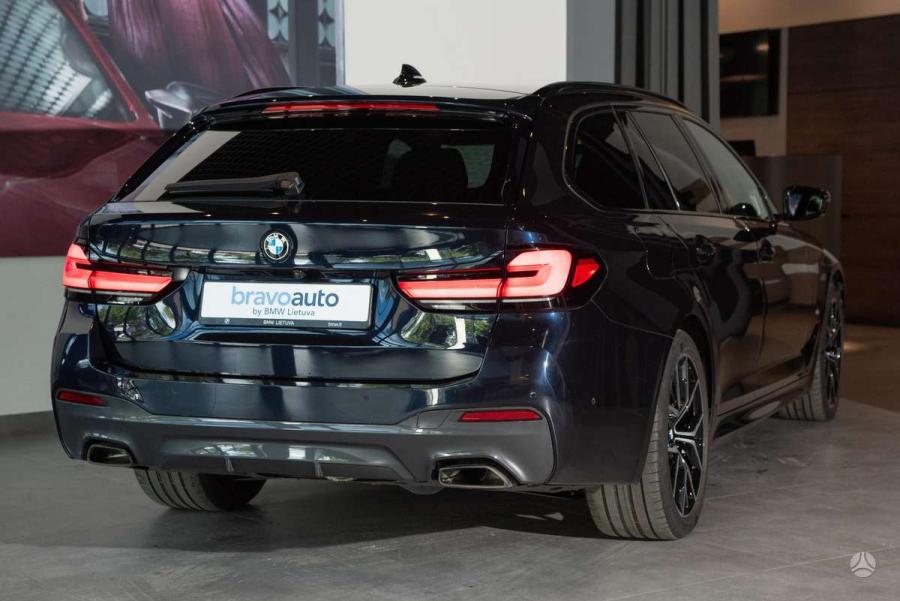 BMW 540 2022 in Kaunas, with an engine capacity of 3.00 L and mileage of 154 thousand km for 40977 €, photo 9 on AUTOMOTO.COM.LV