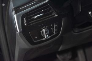BMW 540 2022 in Kaunas, with an engine capacity of 3.00 L and mileage of 154 thousand km for 40977 €, photo 15 on AUTOMOTO.COM.LV