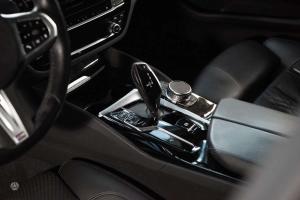 BMW 540 2022 in Kaunas, with an engine capacity of 3.00 L and mileage of 154 thousand km for 40977 €, photo 19 on AUTOMOTO.COM.LV