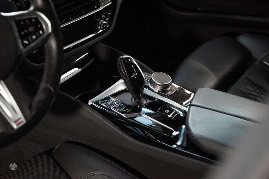 BMW 540 2022 in Kaunas, with an engine capacity of 3.00 L and mileage of 154 thousand km for 40977 €, photo 19 on AUTOMOTO.COM.LV