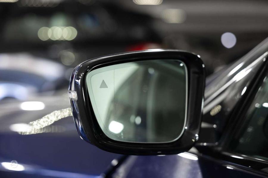BMW 540 2022 in Vilnius, with an engine capacity of 3.00 L and mileage of 162 thousand km for 38776 €, photo 8 on AUTOMOTO.COM.LV