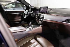 BMW 540 2022 in Vilnius, with an engine capacity of 3.00 L and mileage of 162 thousand km for 38776 €, photo 13 on AUTOMOTO.COM.LV