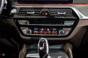 BMW 540 2022 in Vilnius, with an engine capacity of 3.00 L and mileage of 162 thousand km for 38776 €, photo 18 on AUTOMOTO.COM.LV
