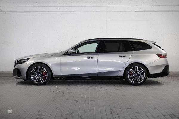 BMW 540 2025 Viļņa, ar dzinēja tilpumu 3.00 L un nobraukumu 65 tūkst. km par 61991 €, foto 7 vietnē AUTOMOTO.COM.LV