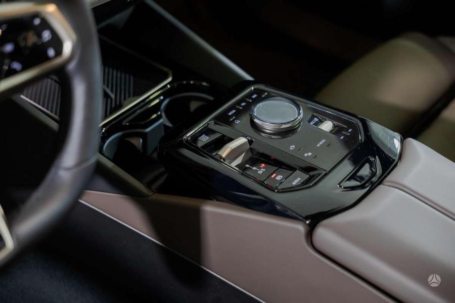 BMW 540 2025 Viļņa, ar dzinēja tilpumu 3.00 L un nobraukumu 65 tūkst. km par 61991 €, foto 16 vietnē AUTOMOTO.COM.LV