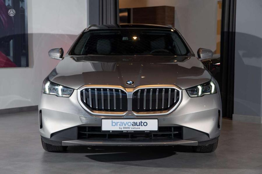 BMW 540 2025 Kauņa, ar dzinēja tilpumu 3.00 L un nobraukumu 37 tūkst. km par 61741 €, foto 3 vietnē AUTOMOTO.COM.LV