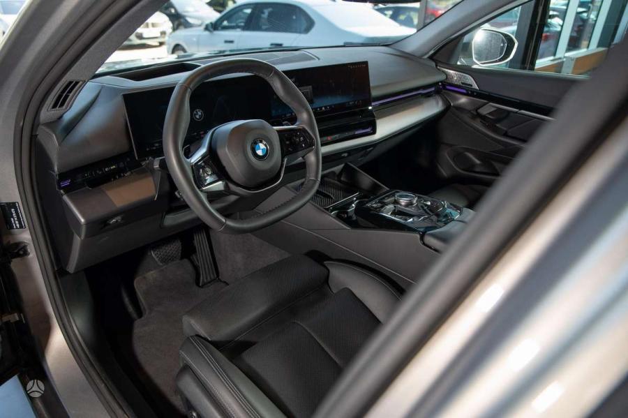 BMW 540 2025 Kauņa, ar dzinēja tilpumu 3.00 L un nobraukumu 37 tūkst. km par 61741 €, foto 12 vietnē AUTOMOTO.COM.LV
