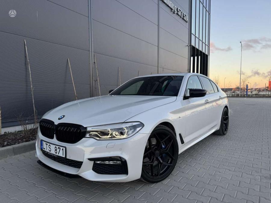 White BMW 540 2017 in Vilnius, with an engine capacity of 3.00 L and mileage of 99 thousand km for 28500 €, photo 1 on AUTOMOTO.COM.LV
