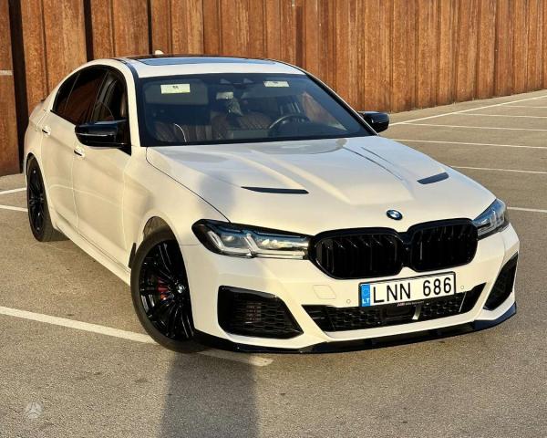 White BMW 540 2017 in Kaunas, with an engine capacity of 3.00 L and mileage of 262 thousand km for 24999 €, photo 1 on AUTOMOTO.COM.LV