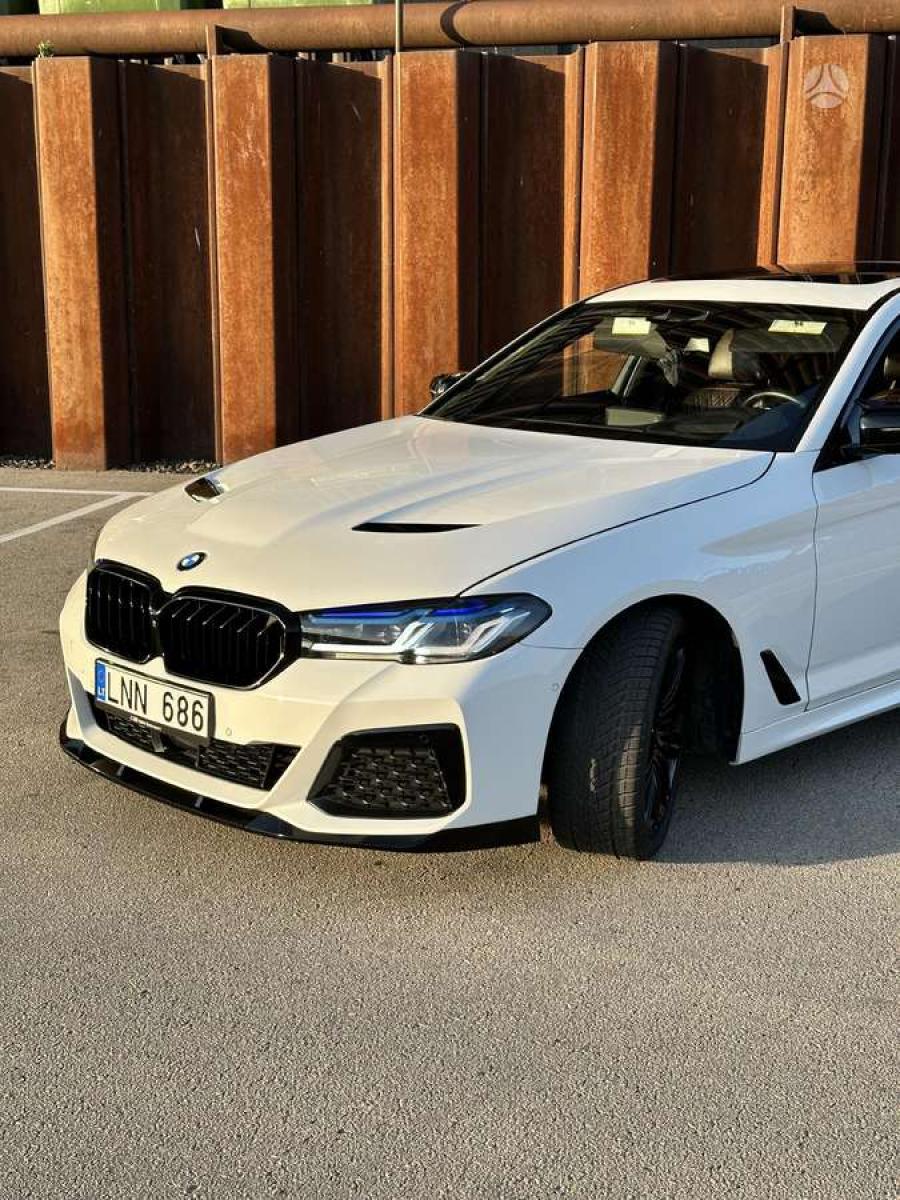 Balts BMW 540 2017 Kauņa, ar dzinēja tilpumu 3.00 L un nobraukumu 262 tūkst. km par 24999 €, foto 13 vietnē AUTOMOTO.COM.LV