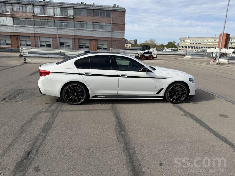 Balts BMW 540 2017 Rīga, ar dzinēja tilpumu 3.00 L un nobraukumu 155 tūkst. km par 28900 €, foto 1 vietnē AUTOMOTO.COM.LV