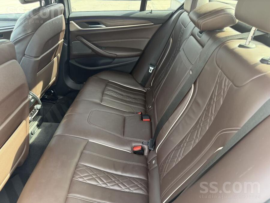 Balts BMW 540 2017 Rīga, ar dzinēja tilpumu 3.00 L un nobraukumu 155 tūkst. km par 28900 €, foto 17 vietnē AUTOMOTO.COM.LV