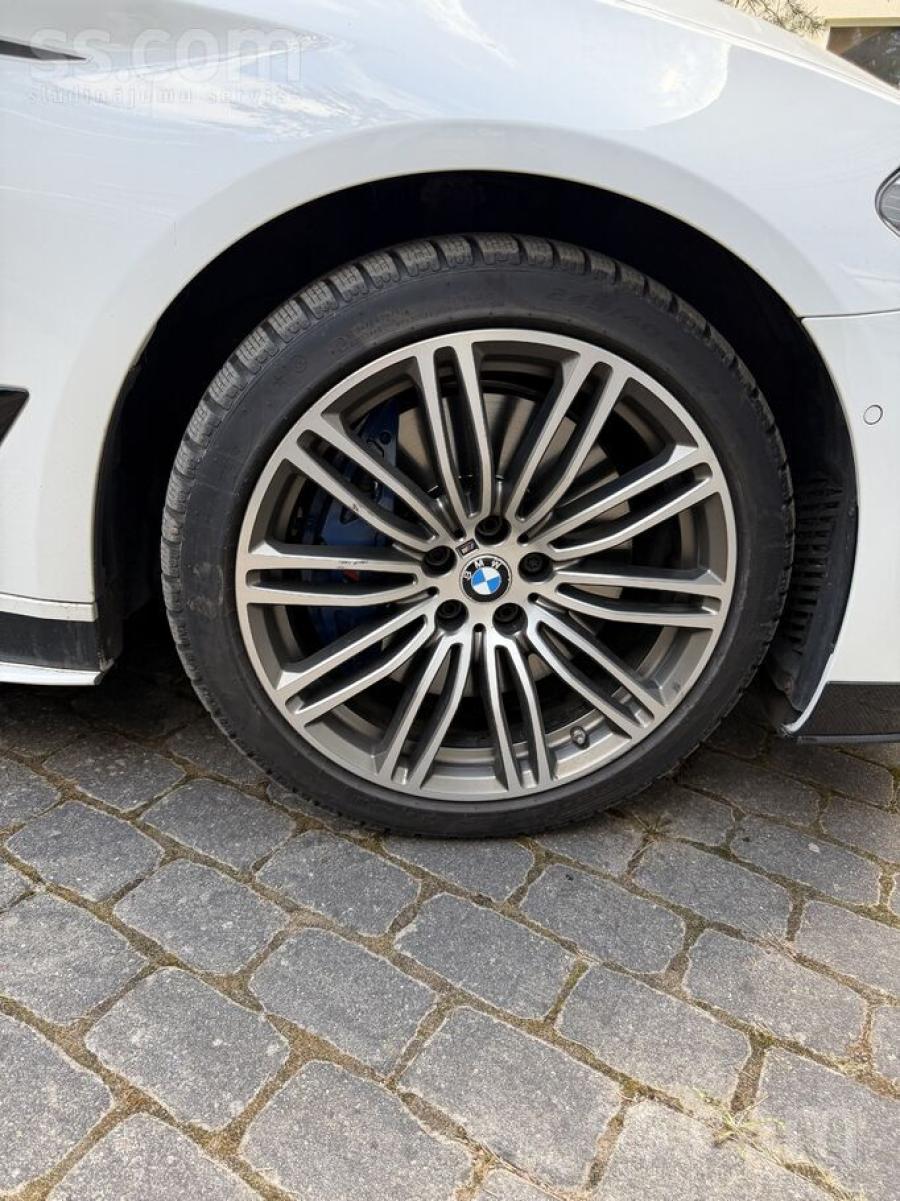 Balts BMW 540 2017 Rīga, ar dzinēja tilpumu 3.00 L un nobraukumu 155 tūkst. km par 28900 €, foto 22 vietnē AUTOMOTO.COM.LV