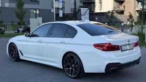 White BMW 540 2017 in Vilnius, with an engine capacity of 3.00 L and mileage of 140 thousand km for 25500 €, photo 8 on AUTOMOTO.COM.LV