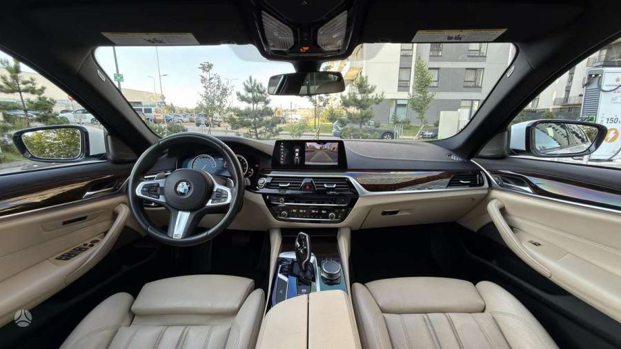White BMW 540 2017 in Vilnius, with an engine capacity of 3.00 L and mileage of 140 thousand km for 25500 €, photo 10 on AUTOMOTO.COM.LV