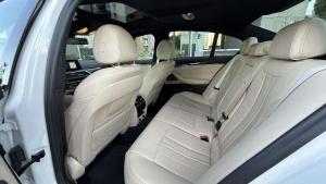 White BMW 540 2017 in Vilnius, with an engine capacity of 3.00 L and mileage of 140 thousand km for 25500 €, photo 16 on AUTOMOTO.COM.LV