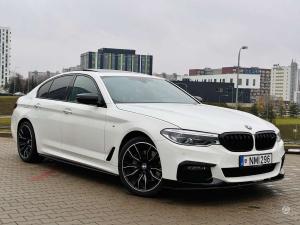 White BMW 540 2018 in Vilnius, with an engine capacity of 3.00 L and mileage of 140 thousand km for 28500 €, photo 2 on AUTOMOTO.COM.LV
