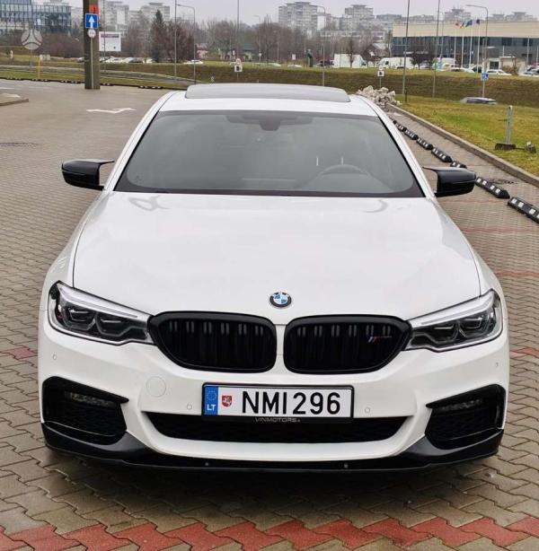White BMW 540 2018 in Vilnius, with an engine capacity of 3.00 L and mileage of 140 thousand km for 28500 €, photo 5 on AUTOMOTO.COM.LV