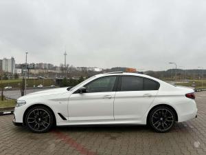 White BMW 540 2018 in Vilnius, with an engine capacity of 3.00 L and mileage of 140 thousand km for 28500 €, photo 9 on AUTOMOTO.COM.LV
