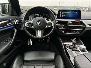 White BMW 540 2018 in Vilnius, with an engine capacity of 3.00 L and mileage of 140 thousand km for 28500 €, photo 16 on AUTOMOTO.COM.LV
