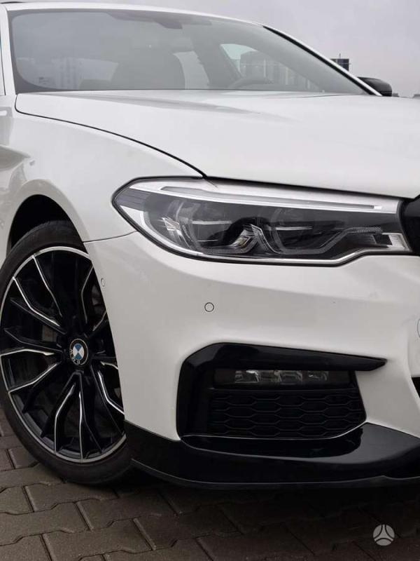Balts BMW 540 2018 Viļņa, ar dzinēja tilpumu 3.00 L un nobraukumu 140 tūkst. km par 26900 €, foto 10 vietnē AUTOMOTO.COM.LV