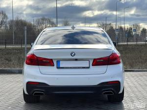 White BMW 540 2018 in Taurage, with an engine capacity of 3.00 L and mileage of 247 thousand km for 25999 €, photo 14 on AUTOMOTO.COM.LV