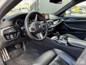 White BMW 540 2018 in Taurage, with an engine capacity of 3.00 L and mileage of 247 thousand km for 25999 €, photo 15 on AUTOMOTO.COM.LV