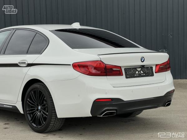 White BMW 540 2018 in Taurage, with an engine capacity of 3.00 L and mileage of 247 thousand km for 22990 €, photo 9 on AUTOMOTO.COM.LV