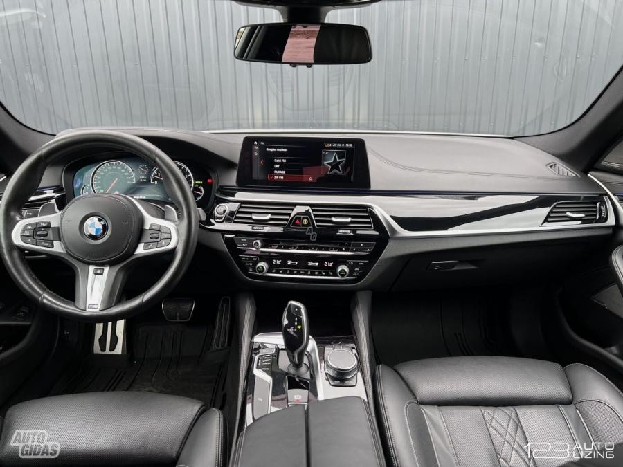 Balts BMW 540 2018 Tauragė, ar dzinēja tilpumu 3.00 L un nobraukumu 247 tūkst. km par 22990 €, foto 17 vietnē AUTOMOTO.COM.LV