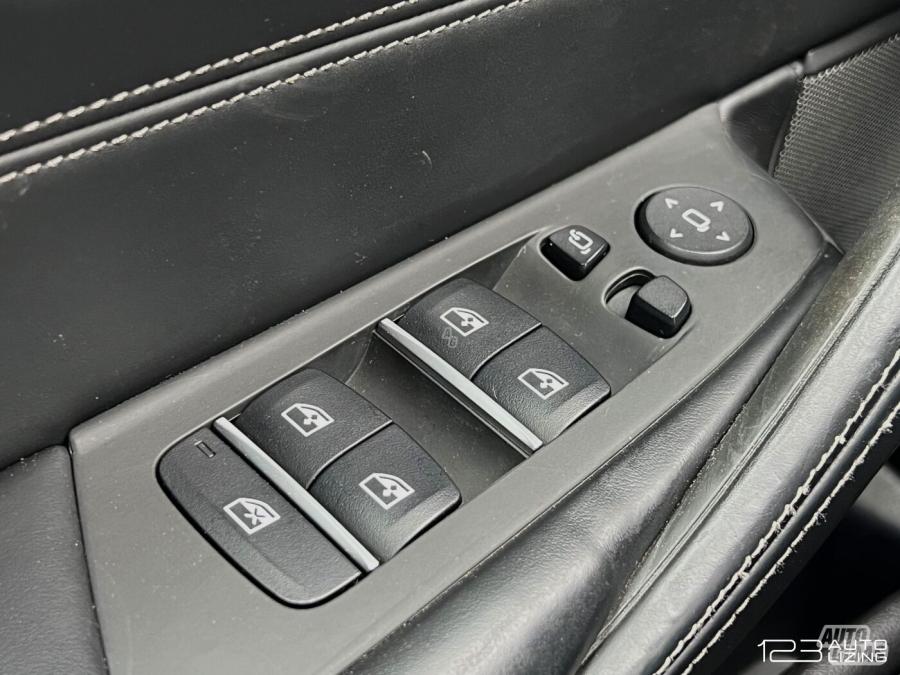 Balts BMW 540 2018 Tauragė, ar dzinēja tilpumu 3.00 L un nobraukumu 247 tūkst. km par 22990 €, foto 24 vietnē AUTOMOTO.COM.LV