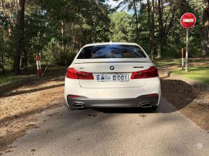 White BMW 540 2018 in Kaunas, with an engine capacity of 2.99 L and mileage of 169 thousand km for 28500 €, photo 6 on AUTOMOTO.COM.LV