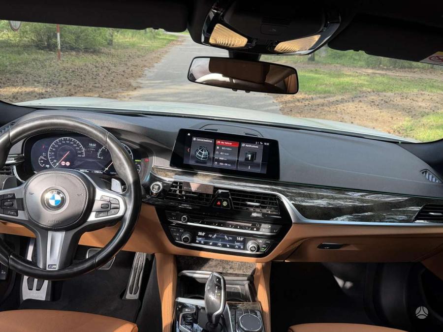 White BMW 540 2018 in Kaunas, with an engine capacity of 2.99 L and mileage of 169 thousand km for 28500 €, photo 17 on AUTOMOTO.COM.LV