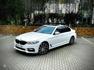 White BMW 540 2020 in Siauliai, with an engine capacity of 3.00 L and mileage of 135 thousand km for 27600 €, photo 3 on AUTOMOTO.COM.LV