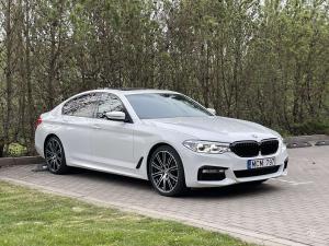 White BMW 540 2020 in Siauliai, with an engine capacity of 3.00 L and mileage of 135 thousand km for 27600 €, photo 7 on AUTOMOTO.COM.LV
