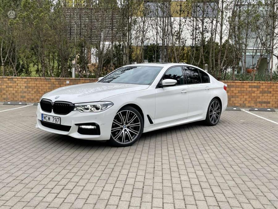 White BMW 540 2020 in Siauliai, with an engine capacity of 3.00 L and mileage of 135 thousand km for 27600 €, photo 9 on AUTOMOTO.COM.LV