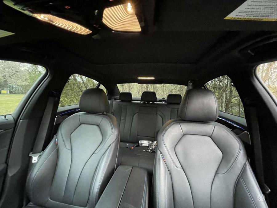 White BMW 540 2020 in Siauliai, with an engine capacity of 3.00 L and mileage of 135 thousand km for 27600 €, photo 11 on AUTOMOTO.COM.LV
