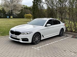 White BMW 540 2020 in Siauliai, with an engine capacity of 3.00 L and mileage of 135 thousand km for 27600 €, photo 24 on AUTOMOTO.COM.LV