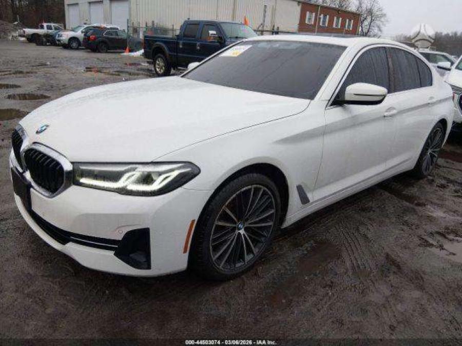 Balts BMW 540 2022 Klaipėda, ar dzinēja tilpumu 3.00 L un nobraukumu 73 tūkst. km par 18200 €, foto 3 vietnē AUTOMOTO.COM.LV