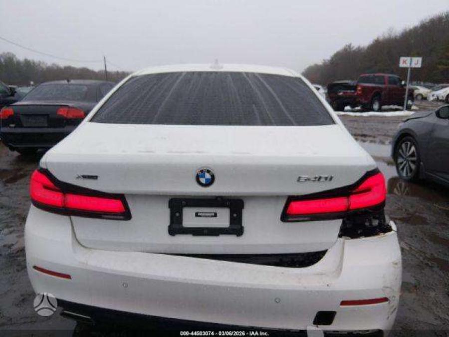 Balts BMW 540 2022 Klaipėda, ar dzinēja tilpumu 3.00 L un nobraukumu 73 tūkst. km par 18200 €, foto 17 vietnē AUTOMOTO.COM.LV