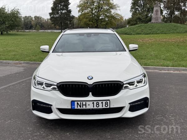 White BMW 540 2017 in Riga, with an engine capacity of 3.00 L and mileage of 0 thousand km for 21950 €, photo 3 on AUTOMOTO.COM.LV