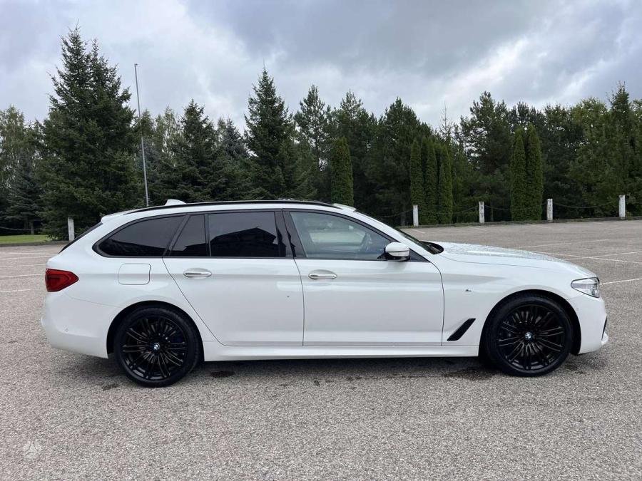 White BMW 540 2018 in Alytus, with an engine capacity of 3.00 L and mileage of 290 thousand km for 18950 €, photo 10 on AUTOMOTO.COM.LV