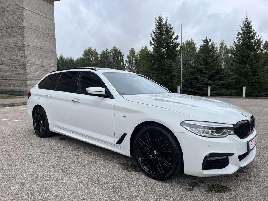 White BMW 540 2018 in Alytus, with an engine capacity of 3.00 L and mileage of 290 thousand km for 18950 €, photo 12 on AUTOMOTO.COM.LV