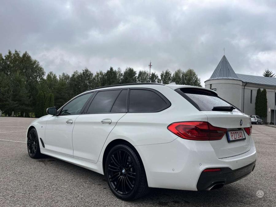 White BMW 540 2018 in Alytus, with an engine capacity of 3.00 L and mileage of 290 thousand km for 18950 €, photo 13 on AUTOMOTO.COM.LV